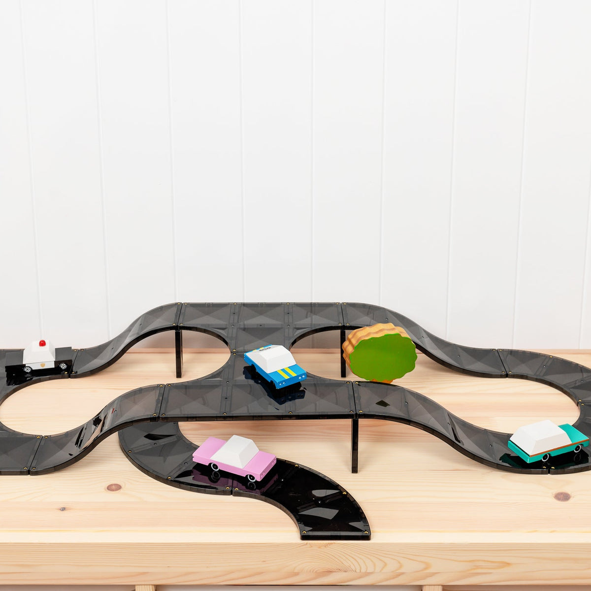 Connetix Magnetic Tiles | Ramps & Intersections (16 pcs) – Playroom Avenue